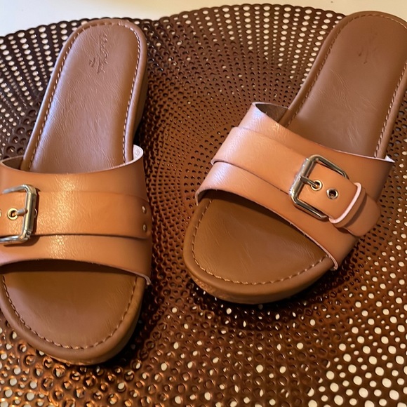 Universal Thread | Shoes | Universal Thread Size 9 2 Cognac Wedge Slide ...